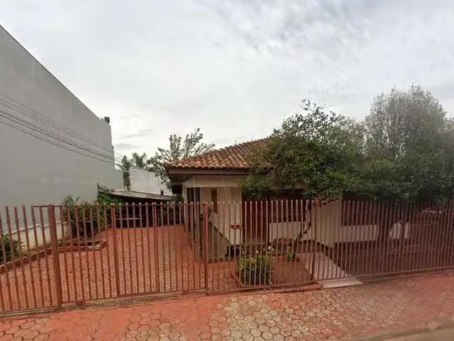 Casa / Sobrado para Venda em Cascavel/PR Centro 3 Quartos