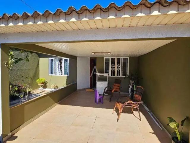 Casa / Sobrado para Venda em Cascavel/PR Coqueiral 2 Quartos