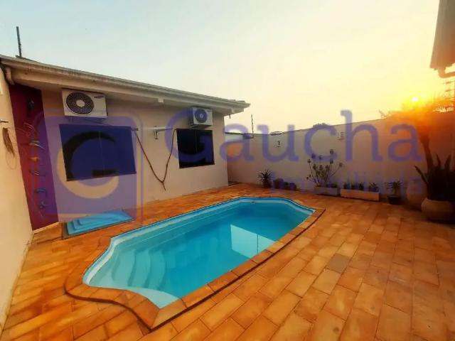 Casa / Sobrado para Venda em Cascavel/PR Coqueiral 3 Quartos