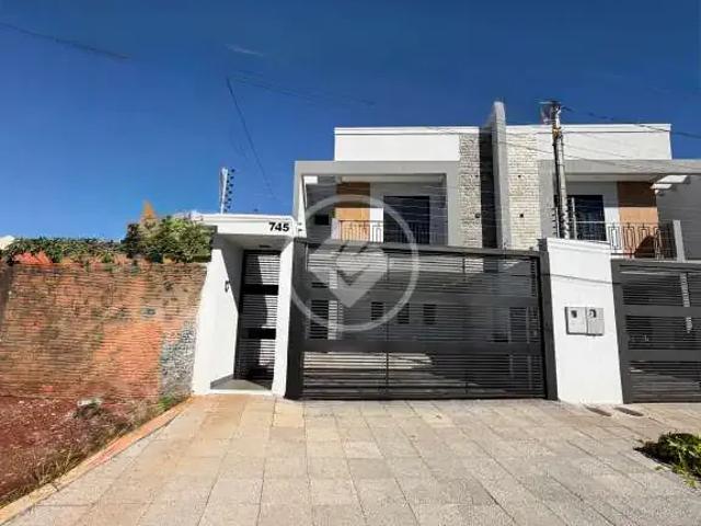 Casa / Sobrado para Venda em Cascavel/PR Coqueiral 3 Quartos