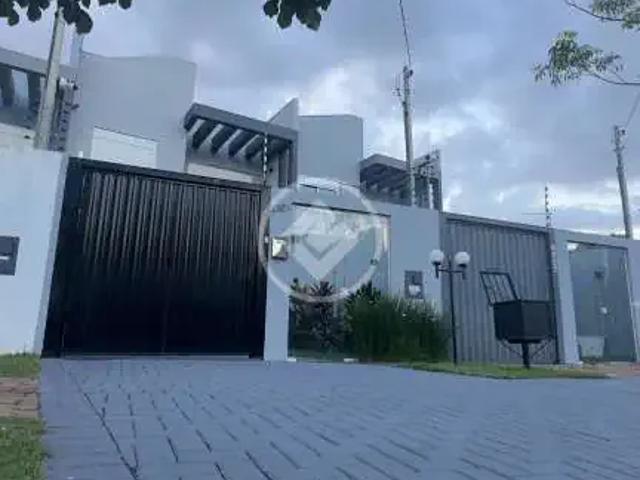 Casa / Sobrado para Venda em Cascavel/PR Country 3 Quartos