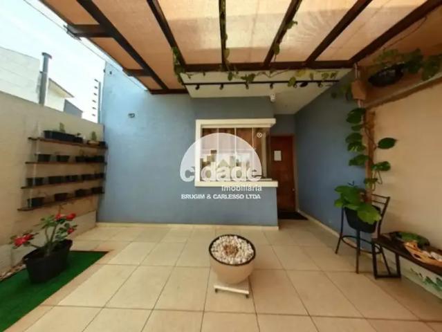 Casa / Sobrado para Venda em Cascavel/PR Esmeralda 2 Quartos