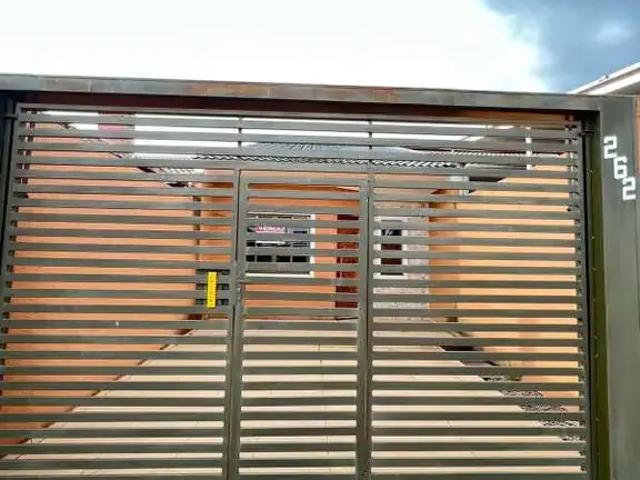 Casa / Sobrado para Venda em Cascavel/PR Esmeralda 2 Quartos