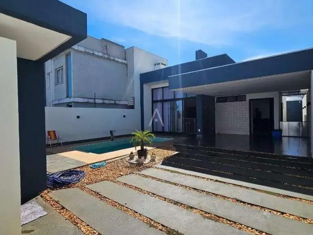 Casa / Sobrado para Venda em Cascavel/PR Floresta 3 Quartos