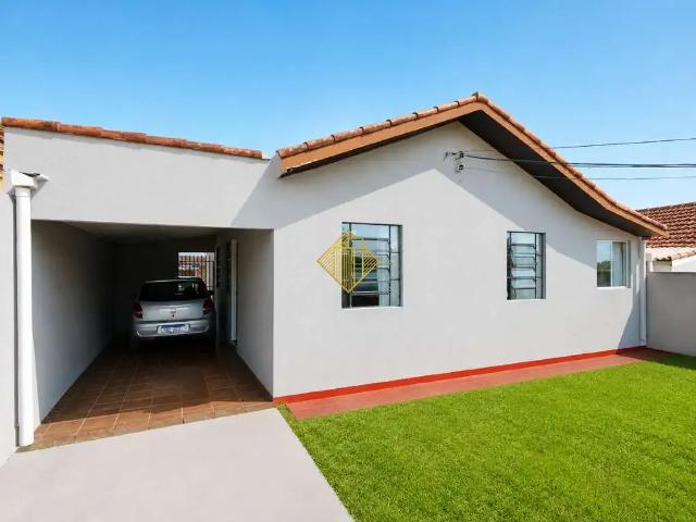 Casa / Sobrado para Venda em Cascavel/PR Guarujá 3 Quartos