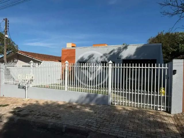 Casa / Sobrado para Venda em Cascavel/PR Guarujá 3 Quartos