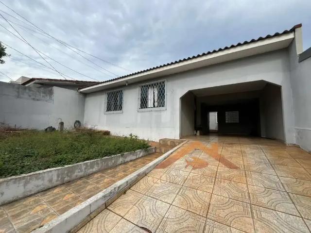 Casa / Sobrado para Venda em Cascavel/PR Guarujá 4 Quartos