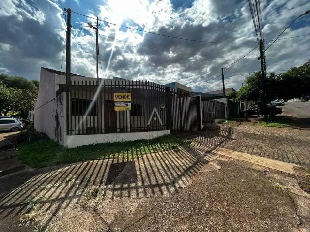 Casa / Sobrado para Venda em Cascavel/PR Pacaembu 3 Quartos