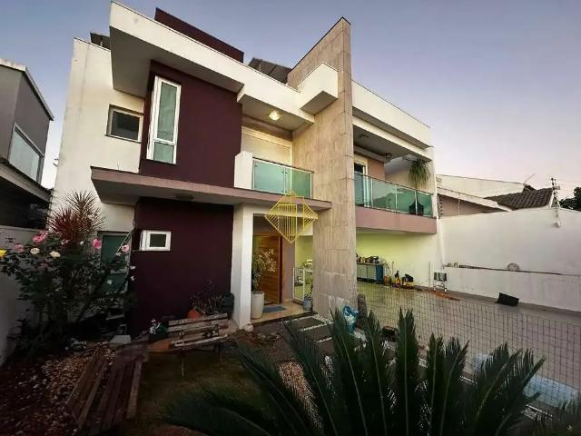 Casa / Sobrado para Venda em Cascavel/PR Parque Verde 4 Quartos
