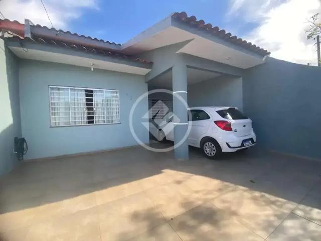Casa / Sobrado para Venda em Cascavel/PR Parque Verde 4 Quartos