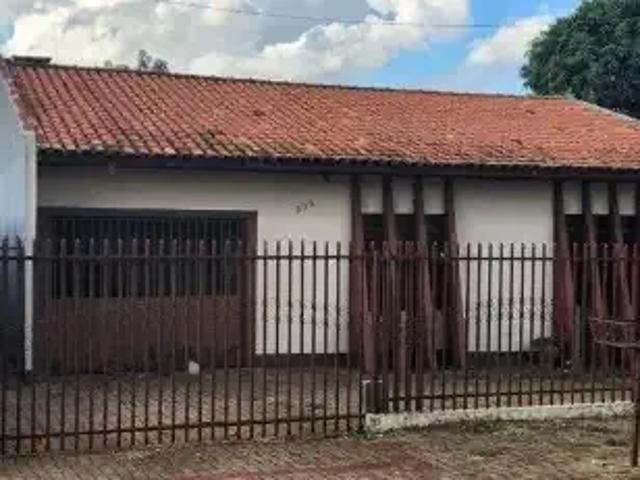Casa / Sobrado para Venda em Cascavel/PR Parque Verde 3 Quartos
