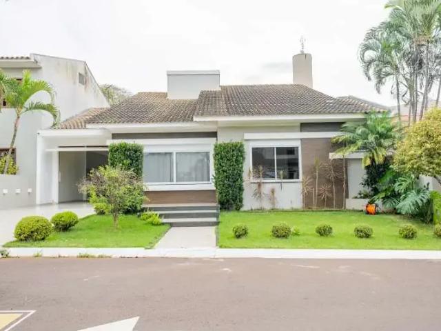 Casa / Sobrado para Venda em Cascavel/PR Parque Verde 3 Quartos