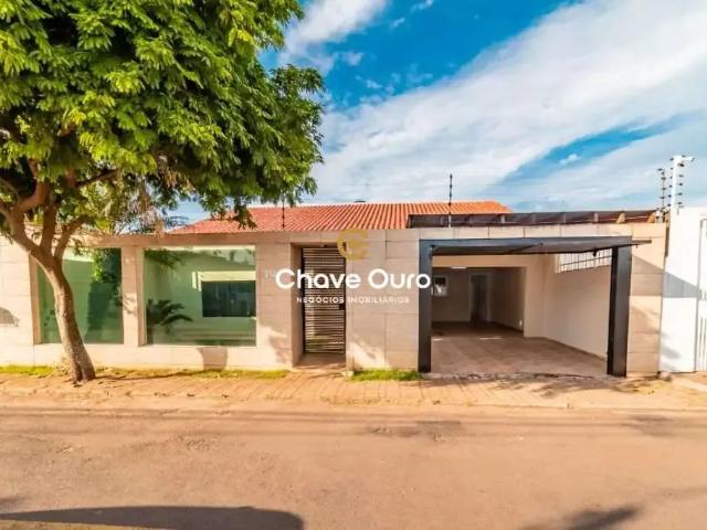 Casa / Sobrado para Venda em Cascavel/PR Parque Verde 3 Quartos