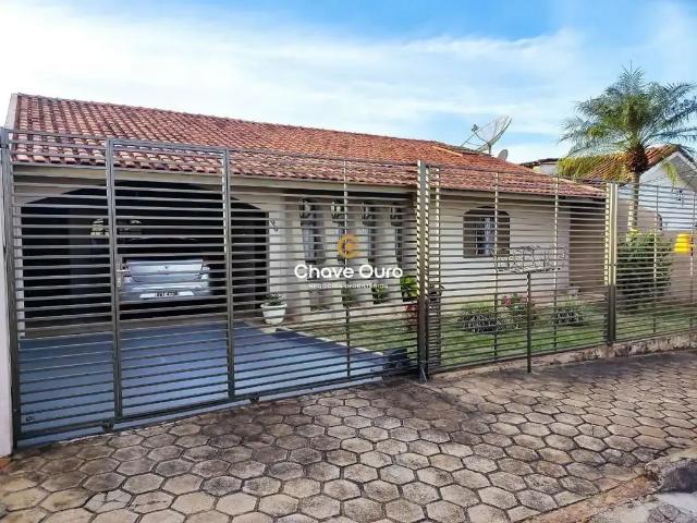 Casa / Sobrado para Venda em Cascavel/PR Parque Verde 3 Quartos