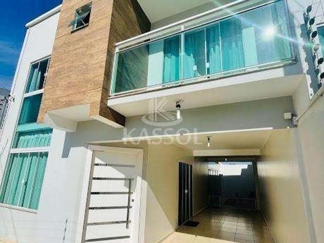 Casa / Sobrado para Venda em Cascavel/PR Parque São Paulo 3 Quartos