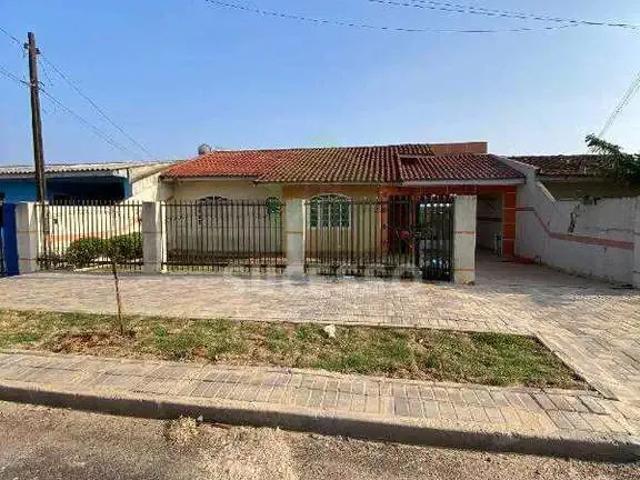 Casa / Sobrado para Venda em Cascavel/PR Periolo 3 Quartos