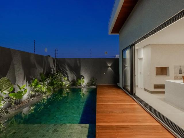 Casa / Sobrado para Venda em Cascavel/PR Recanto Tropical 3 Quartos