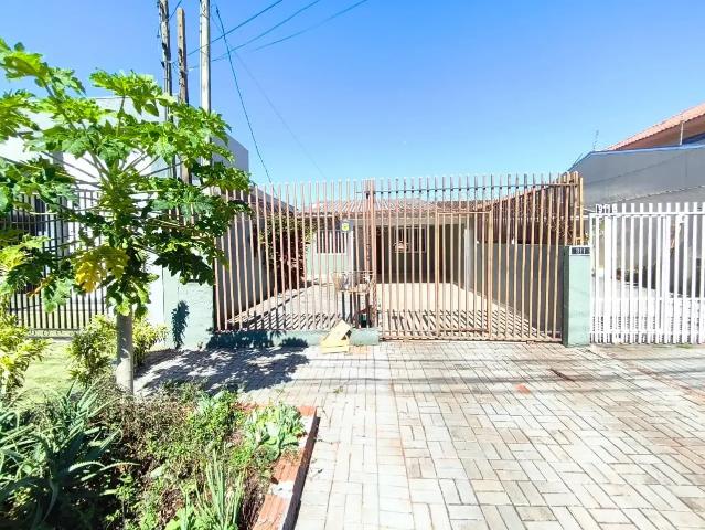 Casa / Sobrado para Venda em Cascavel/PR Recanto Tropical 3 Quartos