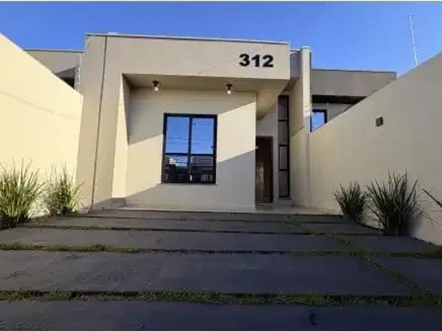 Casa / Sobrado para Venda em Cascavel/PR Recanto Tropical 3 Quartos