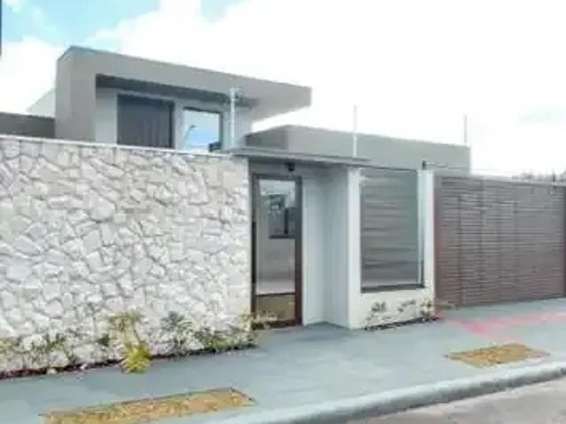 Casa / Sobrado para Venda em Cascavel/PR Recanto Tropical