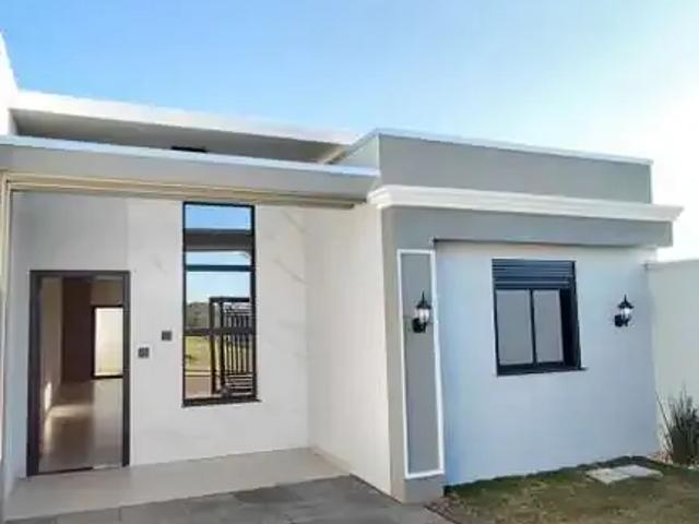 Casa / Sobrado para Venda em Cascavel/PR Recanto Tropical 2 Quartos