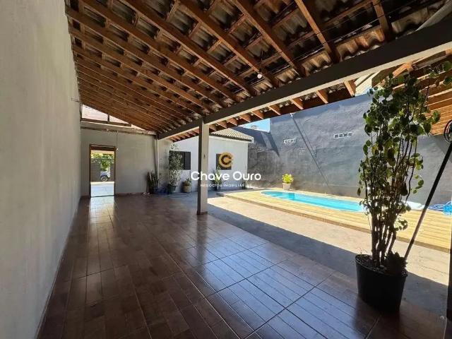 Casa / Sobrado para Venda em Cascavel/PR Santa Felicidade 4 Quartos