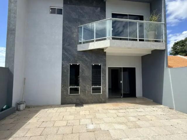 Casa / Sobrado para Venda em Cascavel/PR Universitário 3 Quartos