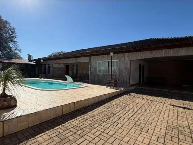 Casa / Sobrado para Venda em Cascavel/PR 14 de Novembro 4 Quartos