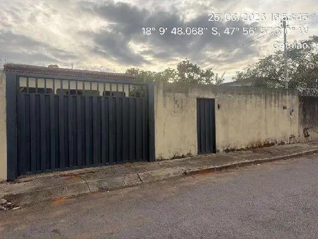 Casa / Sobrado para Venda em Catalão/GO Mãe de Deus 3 Quartos