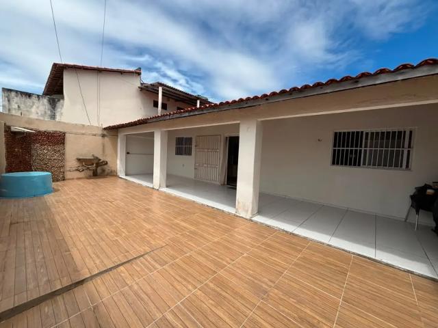 Casa / Sobrado para Venda em Caucaia/CE Icaraí 4 Quartos