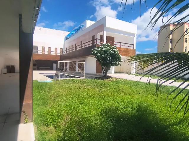 Casa / Sobrado para Venda em Caucaia/CE Icaraí 8 Quartos