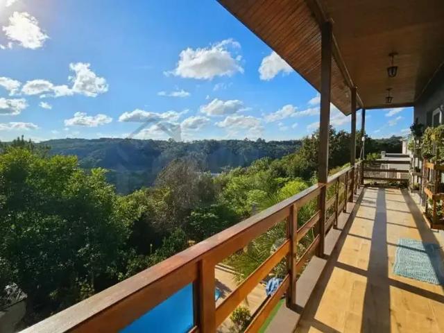 Casa / Sobrado para Venda em Caxias do Sul/RS Colina do Sol 4 Quartos