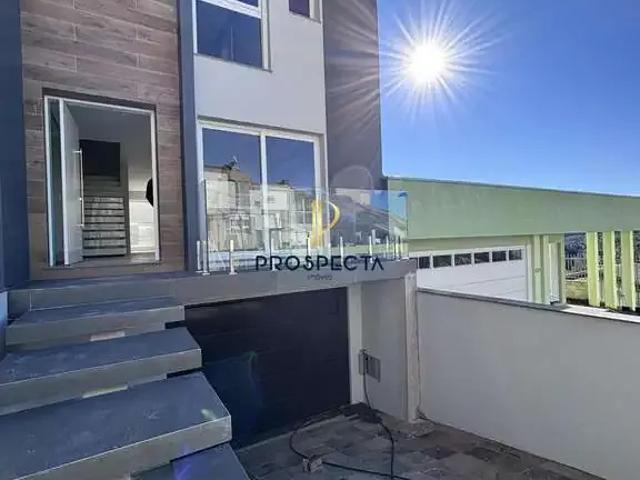 Casa / Sobrado para Venda em Caxias do Sul/RS Colina Sorriso 3 Quartos
