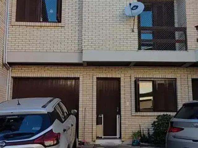 Casa / Sobrado para Venda em Caxias do Sul/RS Colina Sorriso 3 Quartos