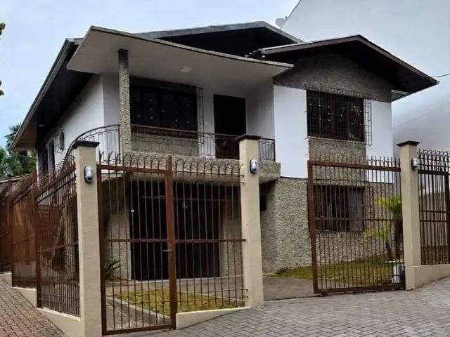 Casa / Sobrado para Venda em Caxias do Sul/RS Colina Sorriso 3 Quartos