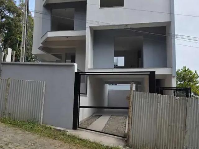 Casa / Sobrado para Venda em Caxias do Sul/RS Colina Sorriso 3 Quartos
