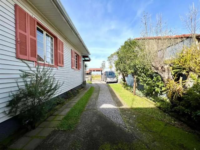 Casa / Sobrado para Venda em Caxias do Sul/RS Colina Sorriso 3 Quartos