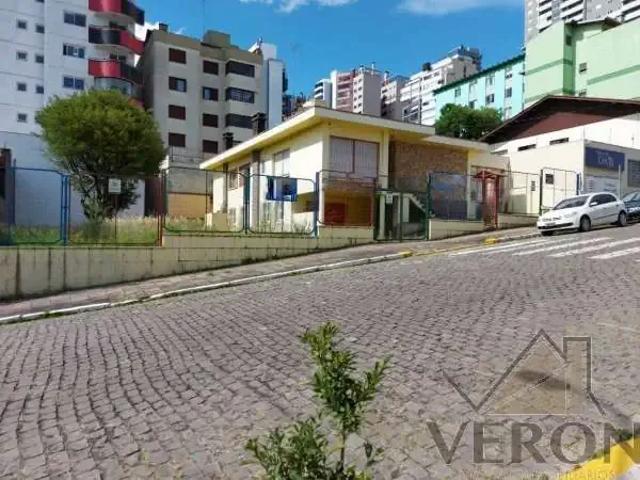 Casa / Sobrado para Venda em Caxias do Sul/RS Centro 4 Quartos