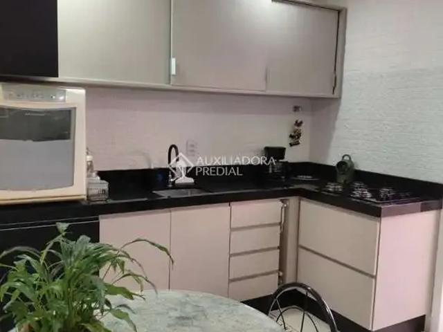 Casa / Sobrado para Venda em Caxias do Sul/RS Charqueadas 3 Quartos