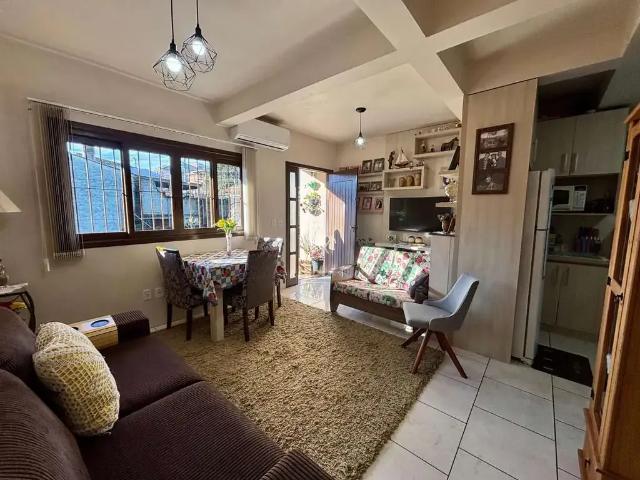 Casa / Sobrado para Venda em Caxias do Sul/RS Charqueadas 2 Quartos