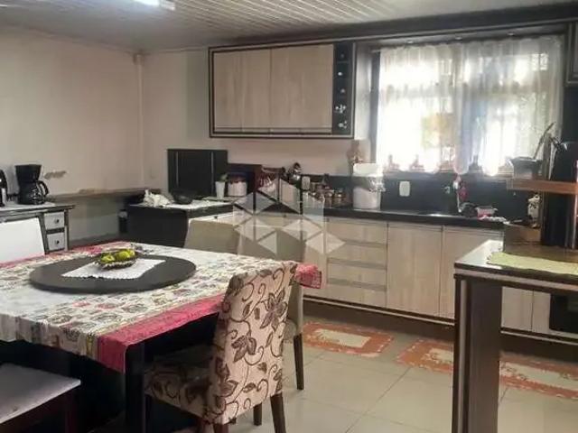 Casa / Sobrado para Venda em Caxias do Sul/RS Cidade Nova 3 Quartos