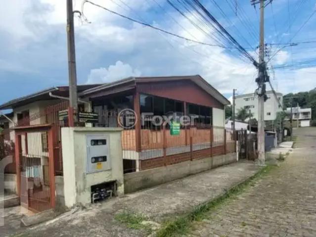 Casa / Sobrado para Venda em Caxias do Sul/RS Cidade Nova 2 Quartos