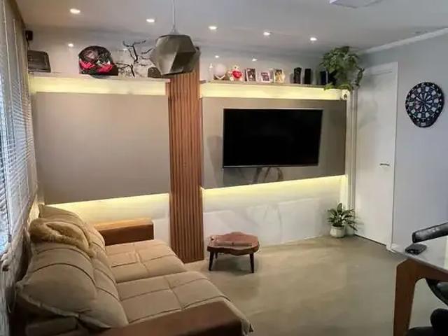 Casa / Sobrado para Venda em Caxias do Sul/RS Cinqüentenário 2 Quartos