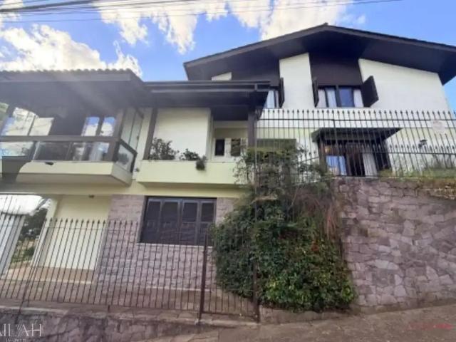 Casa / Sobrado para Venda em Caxias do Sul/RS Cinqüentenário 4 Quartos