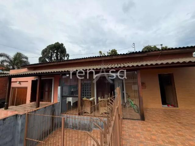 Casa / Sobrado para Venda em Caxias do Sul/RS Cinqüentenário 4 Quartos