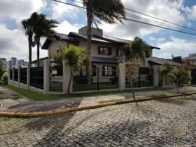 Casa / Sobrado para Venda em Caxias do Sul/RS Cinqüentenário 4 Quartos