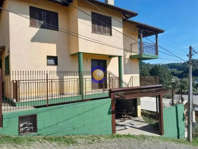 Casa / Sobrado para Venda em Caxias do Sul/RS Cruzeiro 3 Quartos