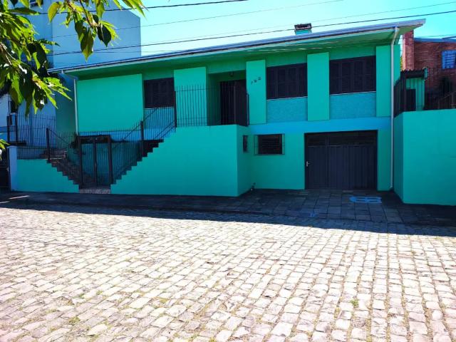 Casa / Sobrado para Venda em Caxias do Sul/RS Ana Rech 3 Quartos