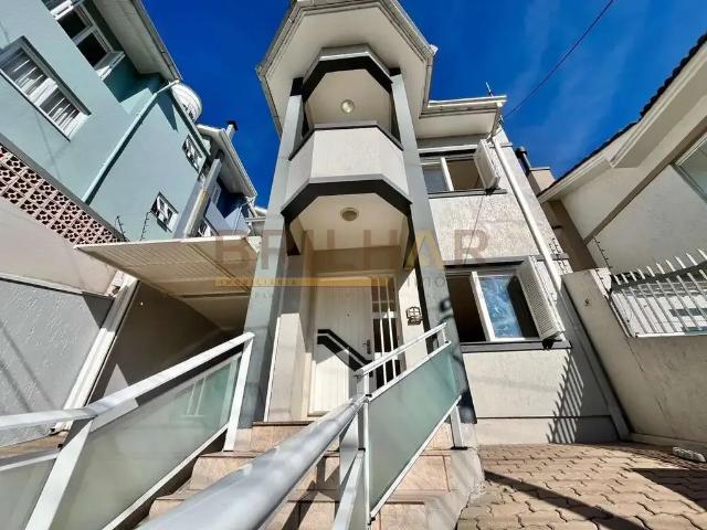 Casa / Sobrado para Venda em Caxias do Sul/RS Desvio Rizzo 2 Quartos