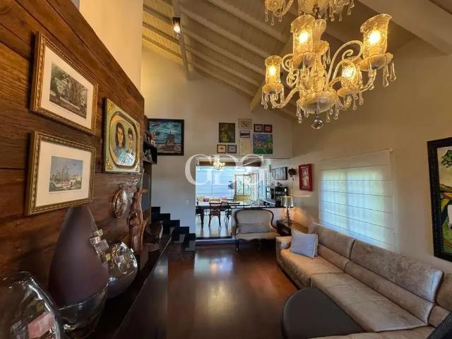 Casa / Sobrado para Venda em Caxias do Sul/RS Bela Vista 4 Quartos